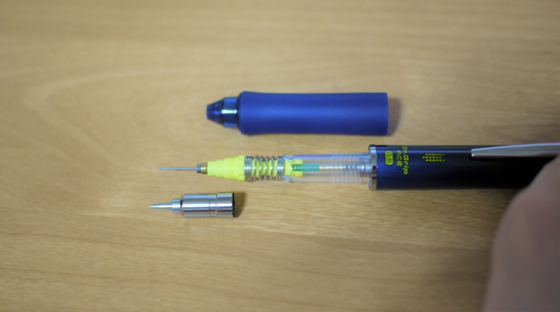 【Dr.Grip Ace】ギミック満載のシャープペンシル - YashuLog